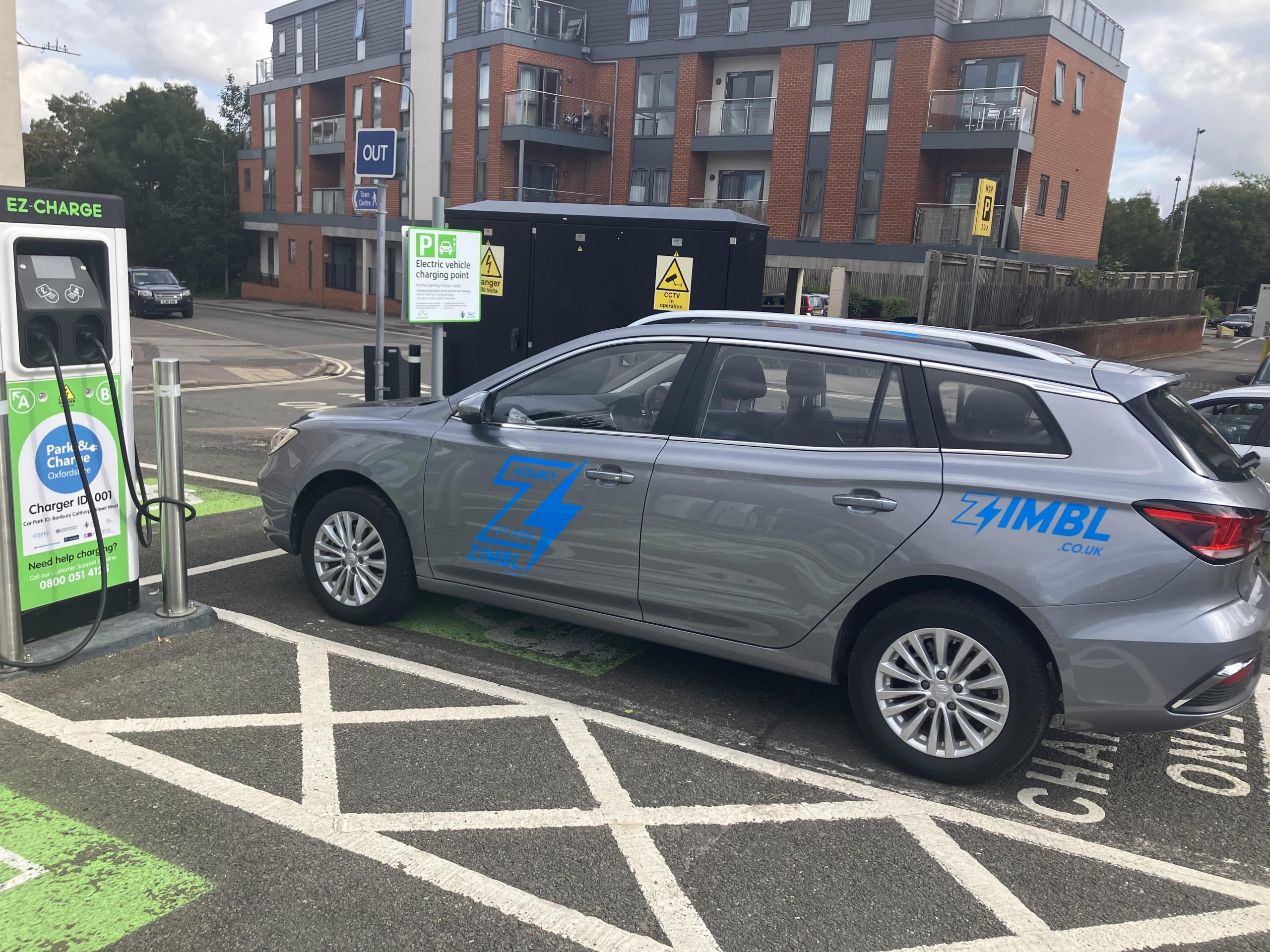 Zimbl EVs in Banbury Town Centre - Zimbl